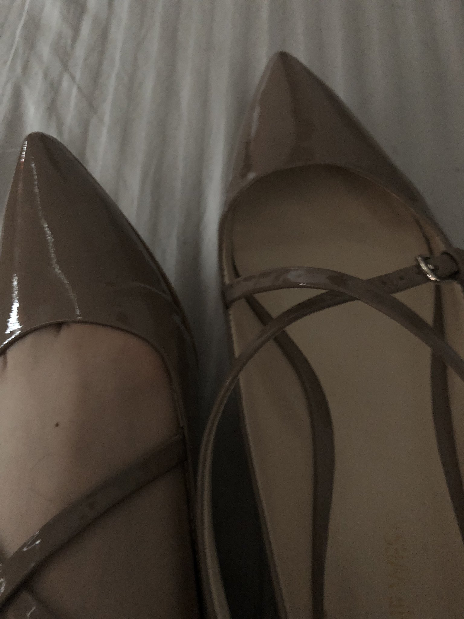 👠jiojio On Twitter 在ebay选鞋真难看了一晚上 只想买一双漆皮尖头绑带高跟👠都没有合适的很多不够秀气 其它都是凉鞋 3886
