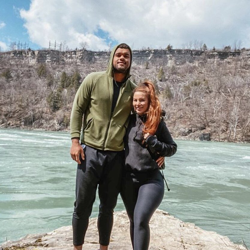 Arik Armstead and Mindy Vainshtein Photos, News and Videos, Trivia and ...