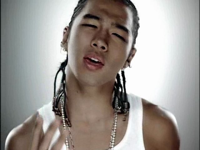 Taeyang 2022 Braids