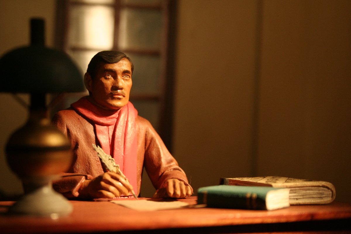 Jose Rizal Writing
