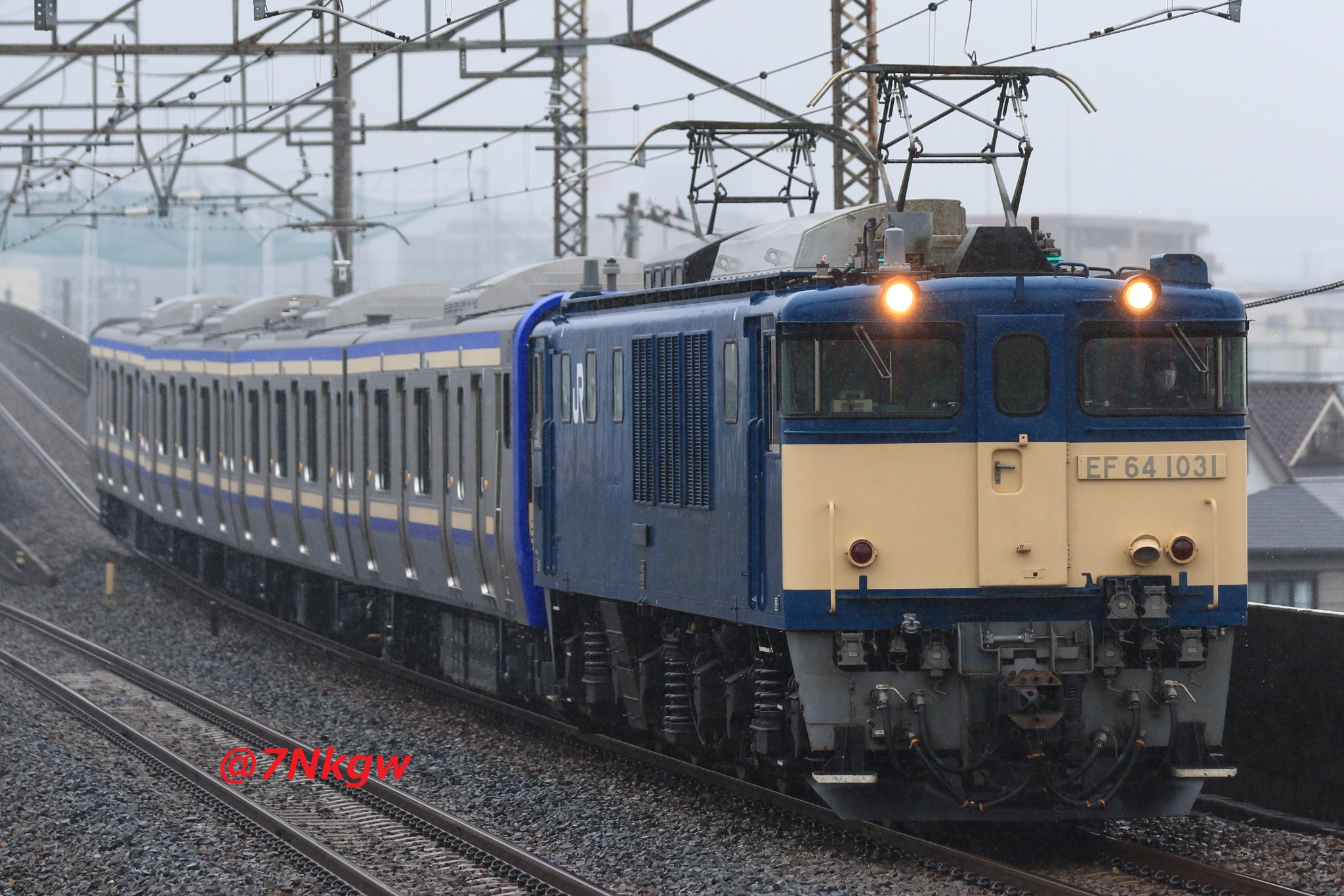 菜々 on Twitter: "2020-05-19 E235系越後石山配給 EF64 1031+E253系1000番台 J-01編成 4両 初めて横須賀線のE235系を見ました。 西浦和も ...