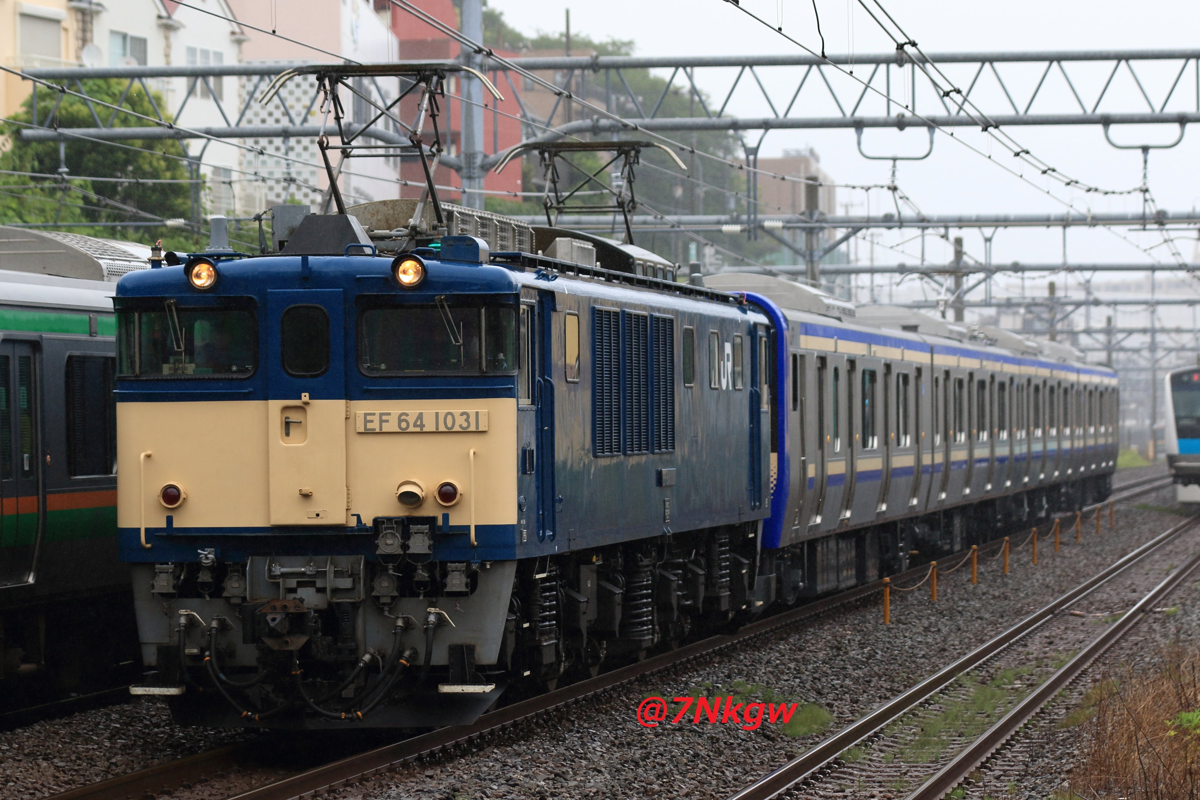 菜々 on Twitter: "2020-05-19 E235系越後石山配給 EF64 1031+E253系1000番台 J-01編成 4両 初めて横須賀線のE235系を見ました。 西浦和も ...