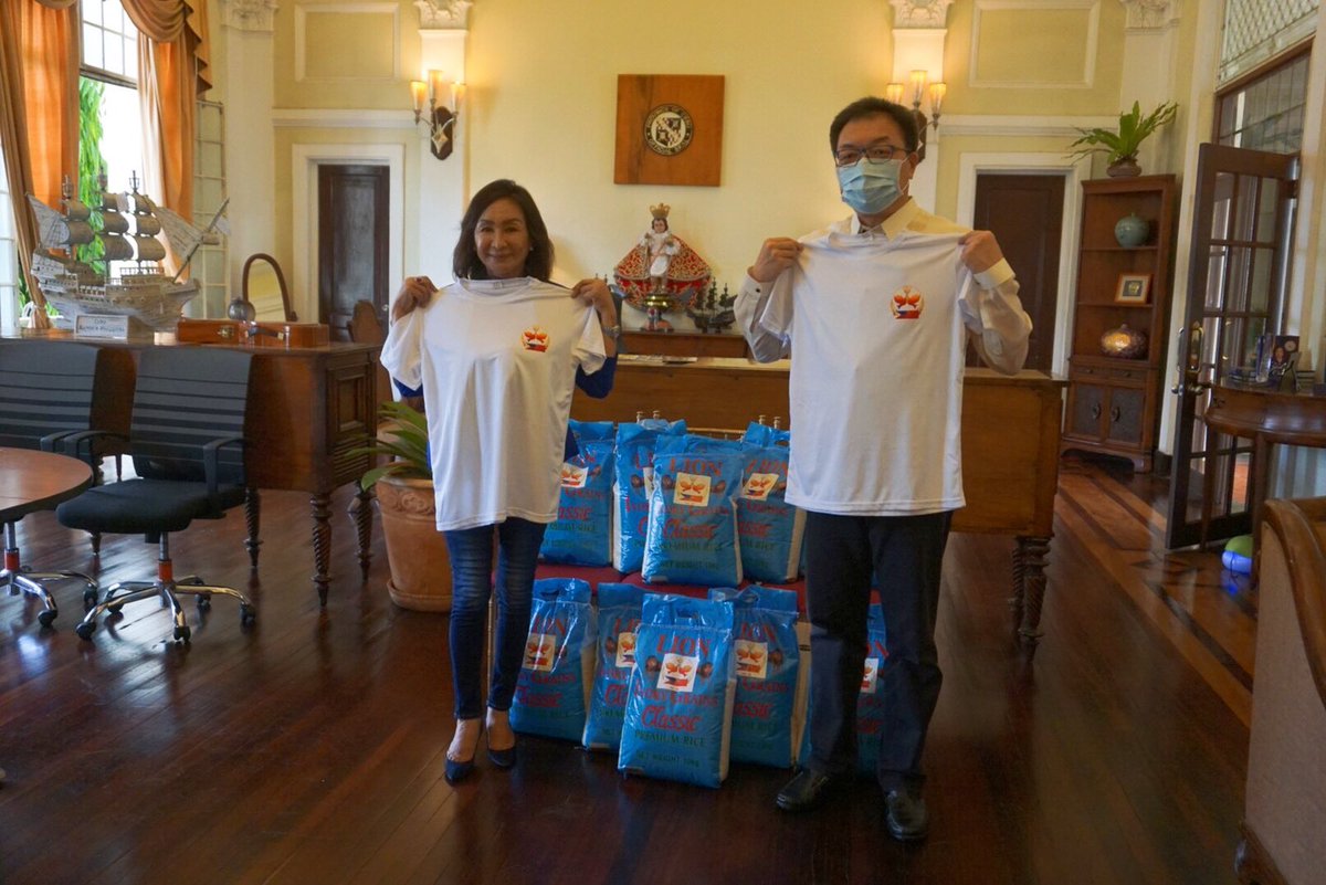 LOOK: The Chinese Consulate turned over P3.5M worth of rice to the OPAV ...