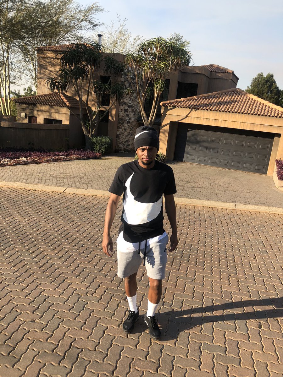 Siphiwe Tshabalalas House Top Billing