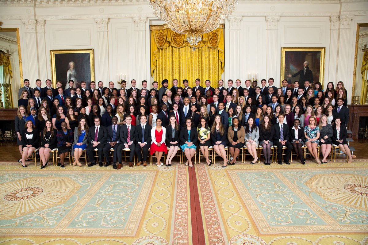 A tale of two Presidential intern pics - Democratic Underground