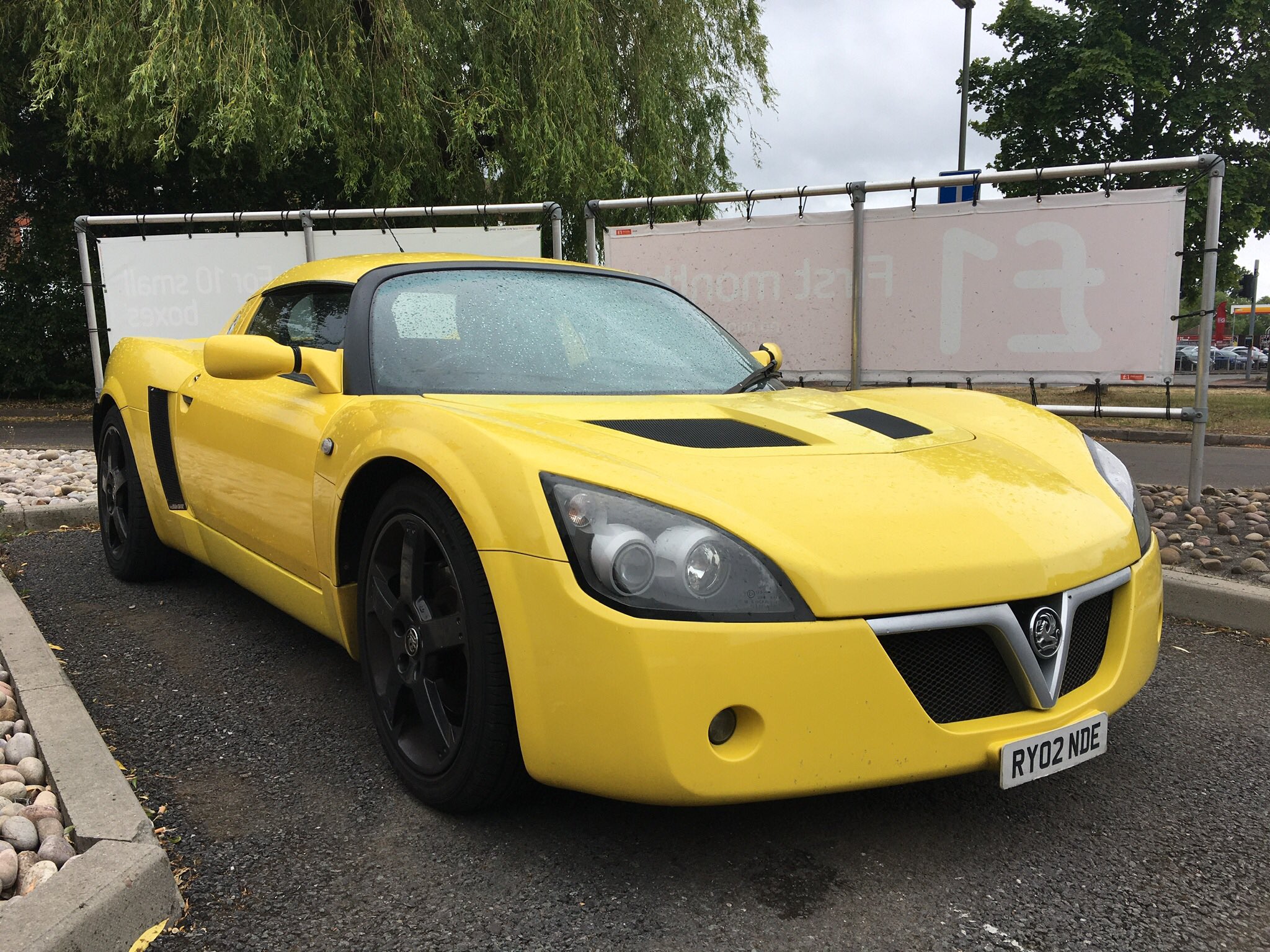 Vauxhall Vx220 Wallpaper