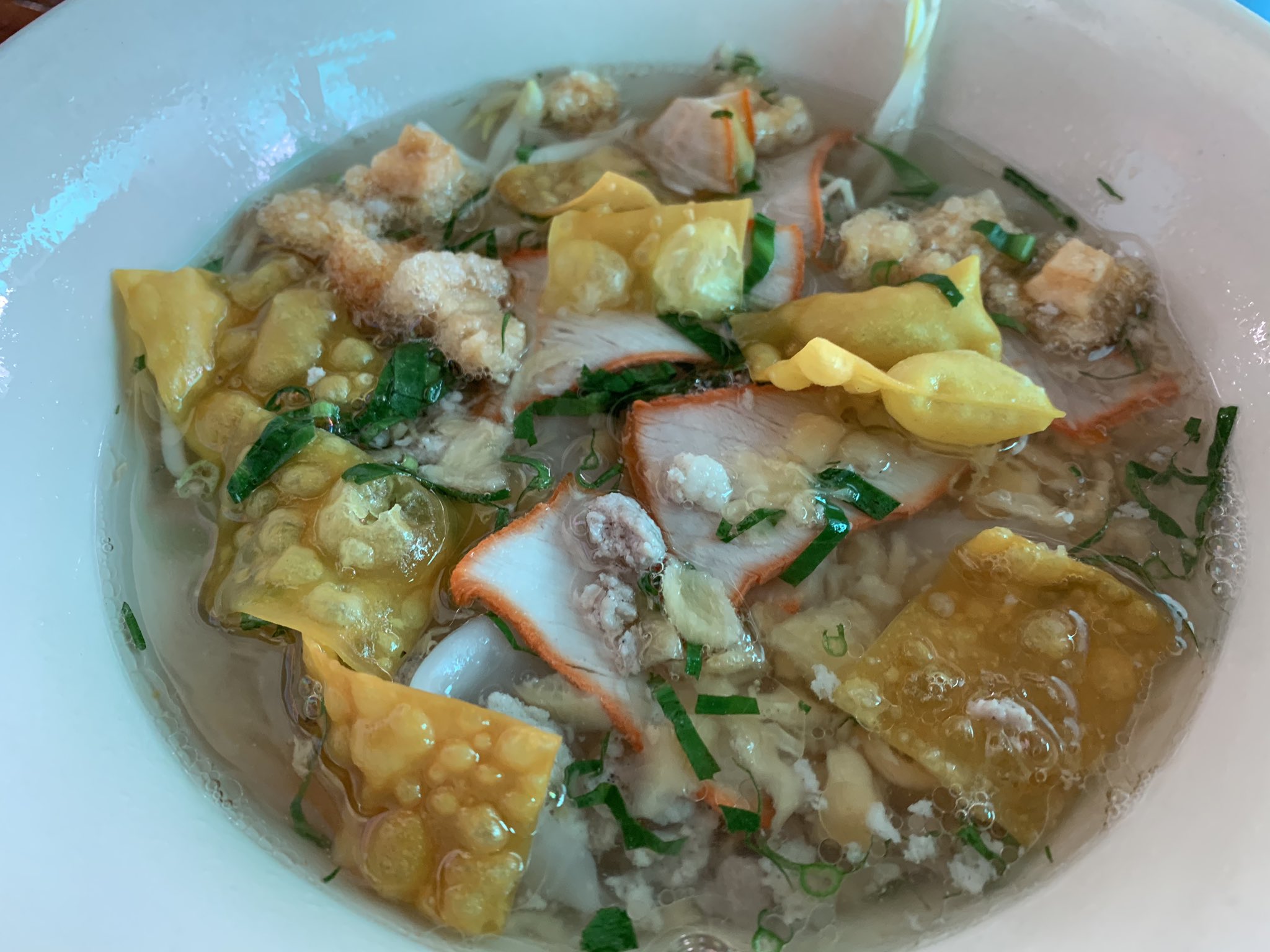 Kao Saetern on Twitter: "30 baht (~$1) for a bowl of noodle. #StuckInThailand…