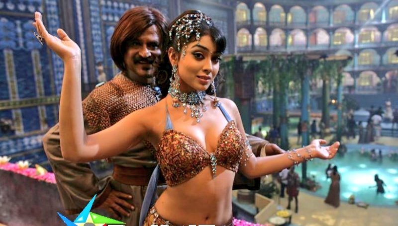 Shriya In Vaaji Vaaji