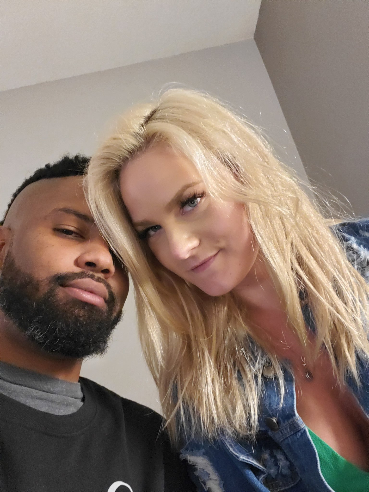 Jonny B Smooth on Twitter: "Sweet Smooth Rose @theliseysweet @AnastasiaRoseXX https://t.co ...