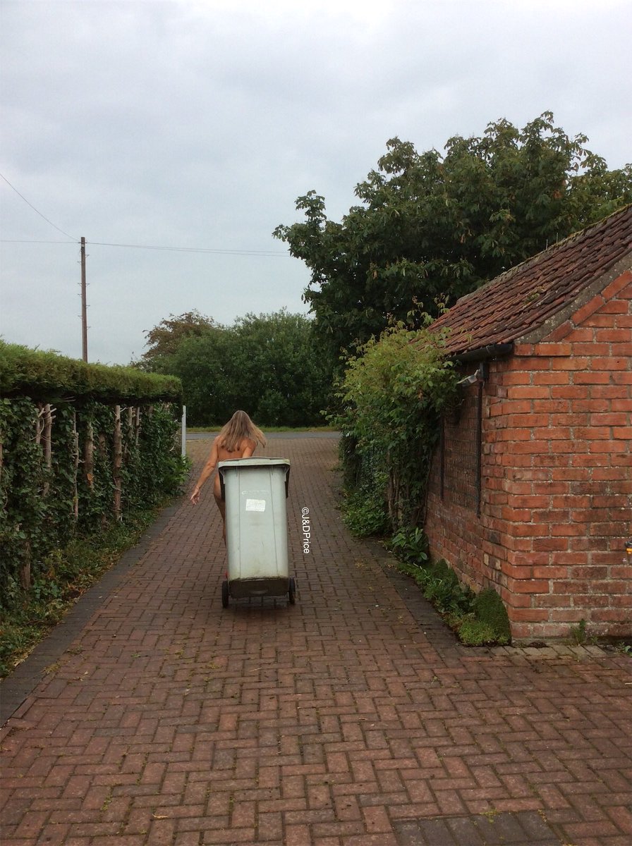 Bin day (Donna Price, @nakedfreestyler on Twitter) : r/homenudist