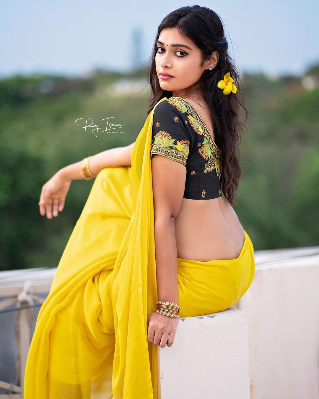 Indiaglitz Hot Actress Wallpapers