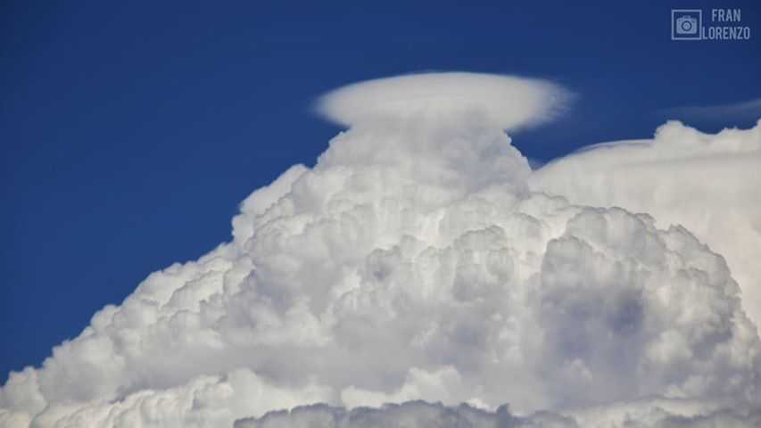 Cumulonimbus Pileus