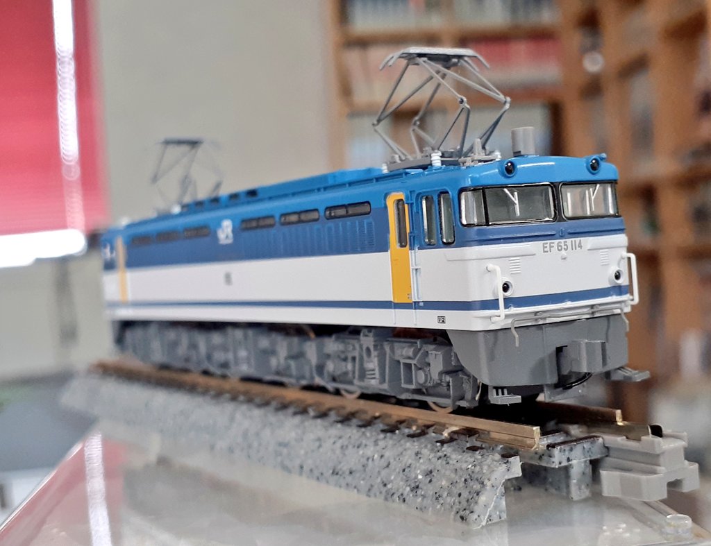ささPDC143 on Twitter: "今日午前中の完成、TOMIXの92974セットのEF65 114の加工はスカート周り（KATOナックル化・銀河のATS車上子保護板取付）、パンタの ...