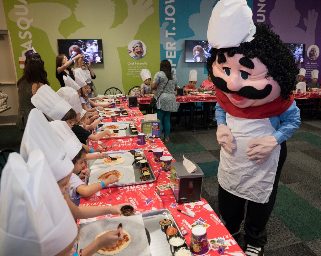 Chuck E Cheese Pasqually