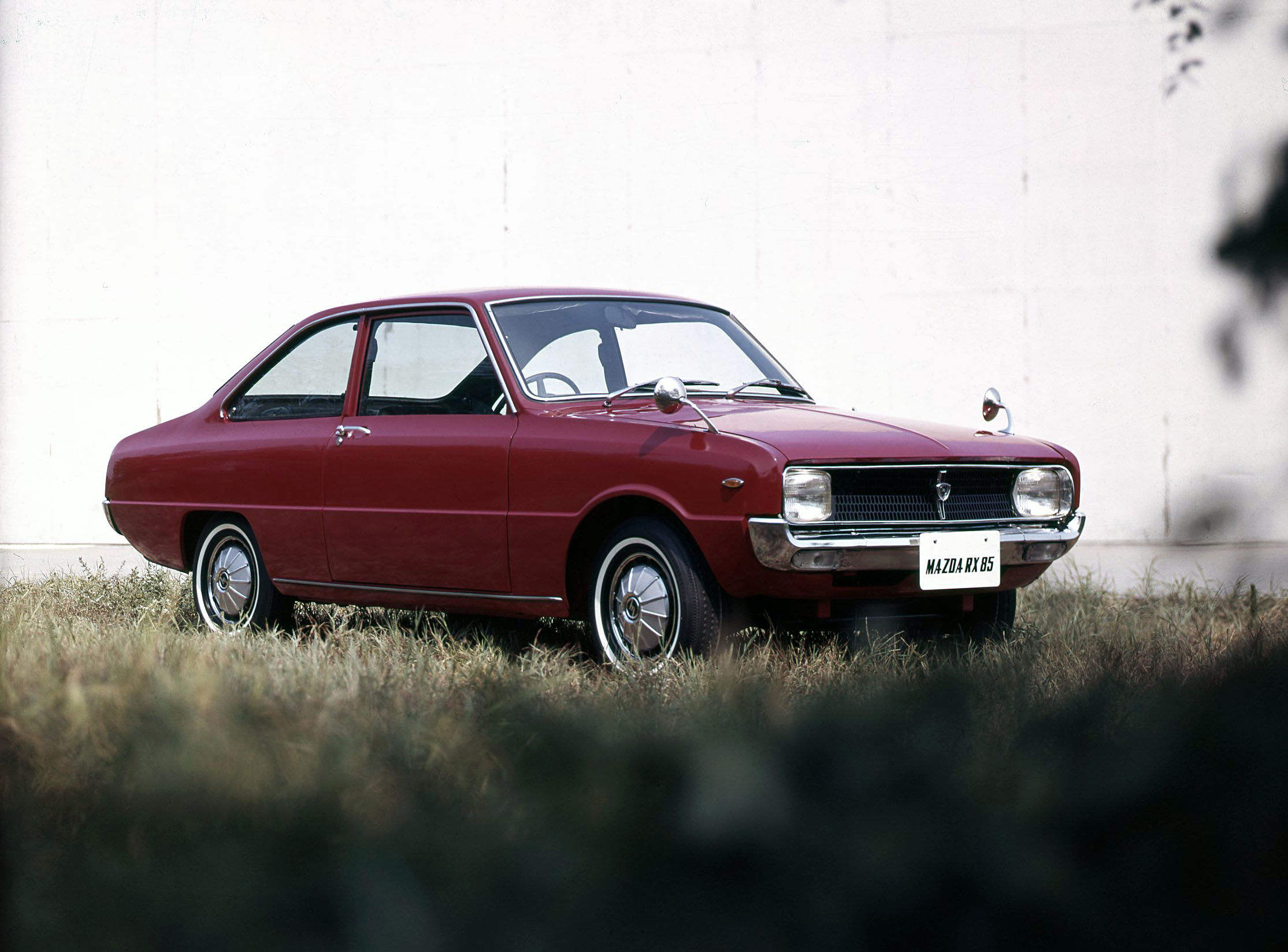 Mazda R 100