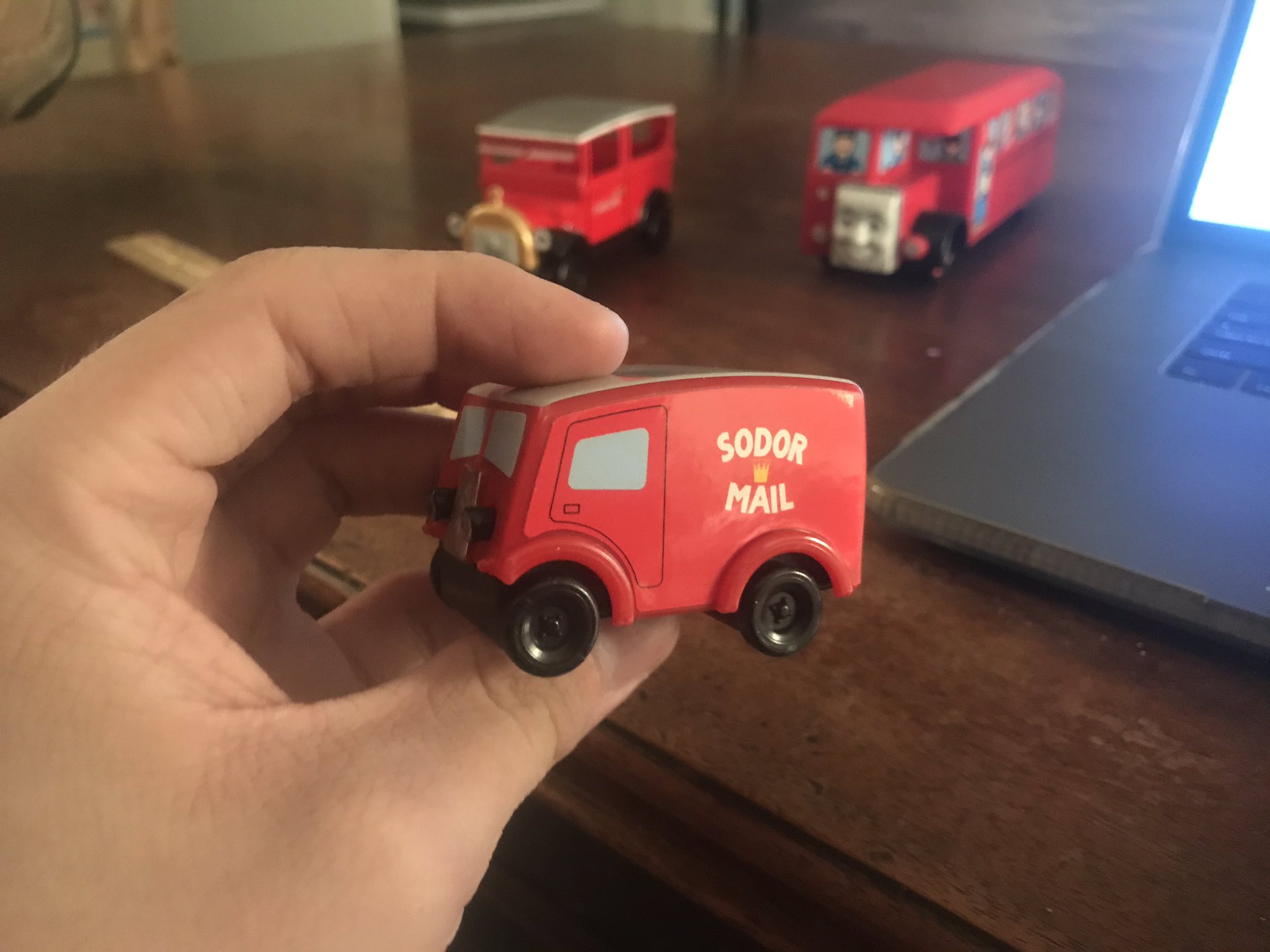 Post Van Thomas
