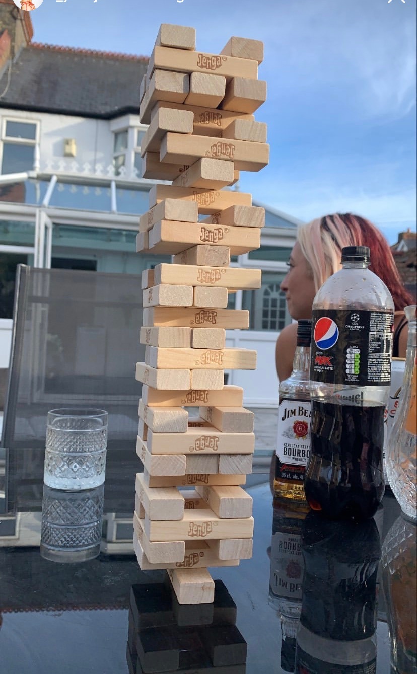 Elena James OF/ BS cam babe (14.6K) on Twitter: "Miss this game Who’s joining me for drunken ...