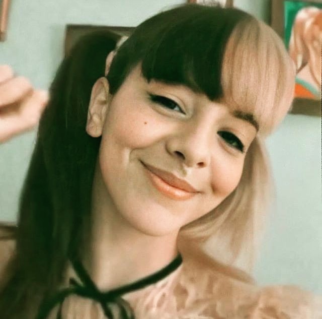 Melanie Martinez Smile