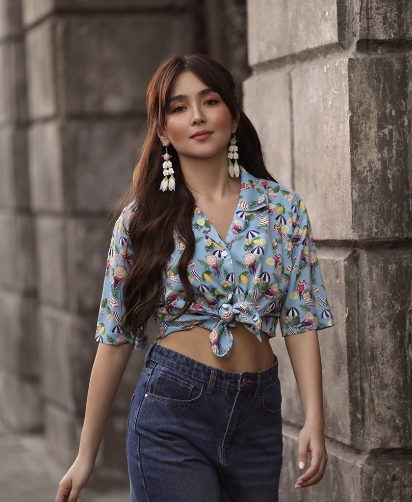 Kathryn Bernardo 2022 Bench