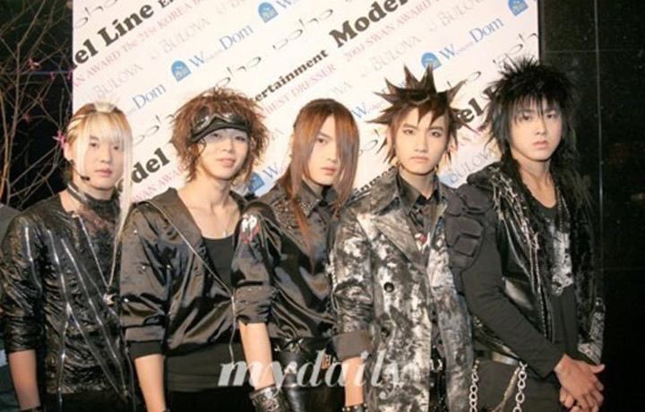 What’s the most questionable kpop styling for you? : r/kpopthoughts