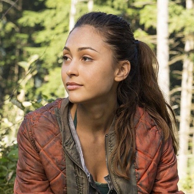 Lindsey Morgan The 100