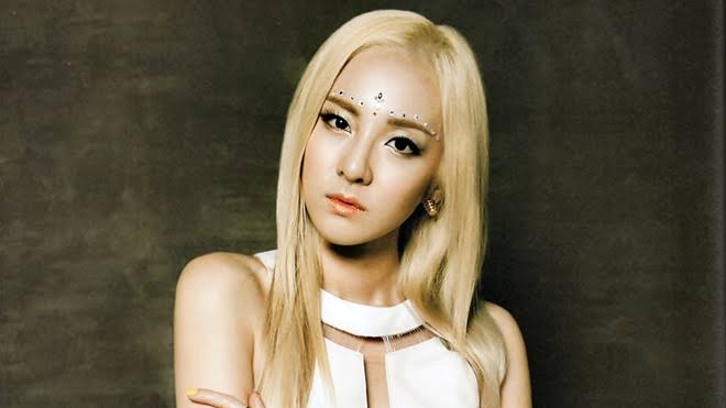 2ne1 Falling In Love Dara