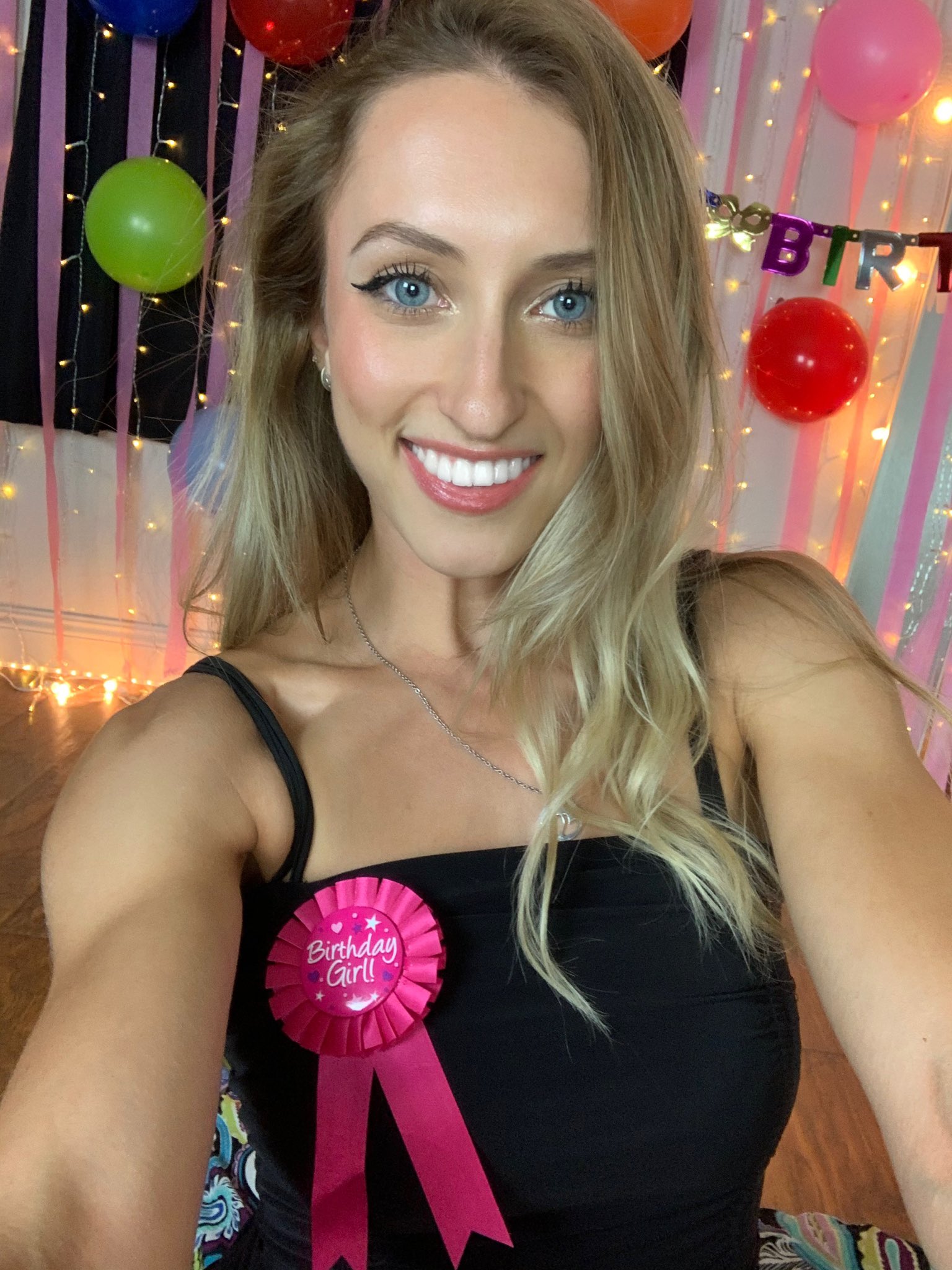 Tw Pornstars Dani Day🌻 Twitter Im Live Come Wish Me A Happy Birthday 🥳 I Have Lots Of 4