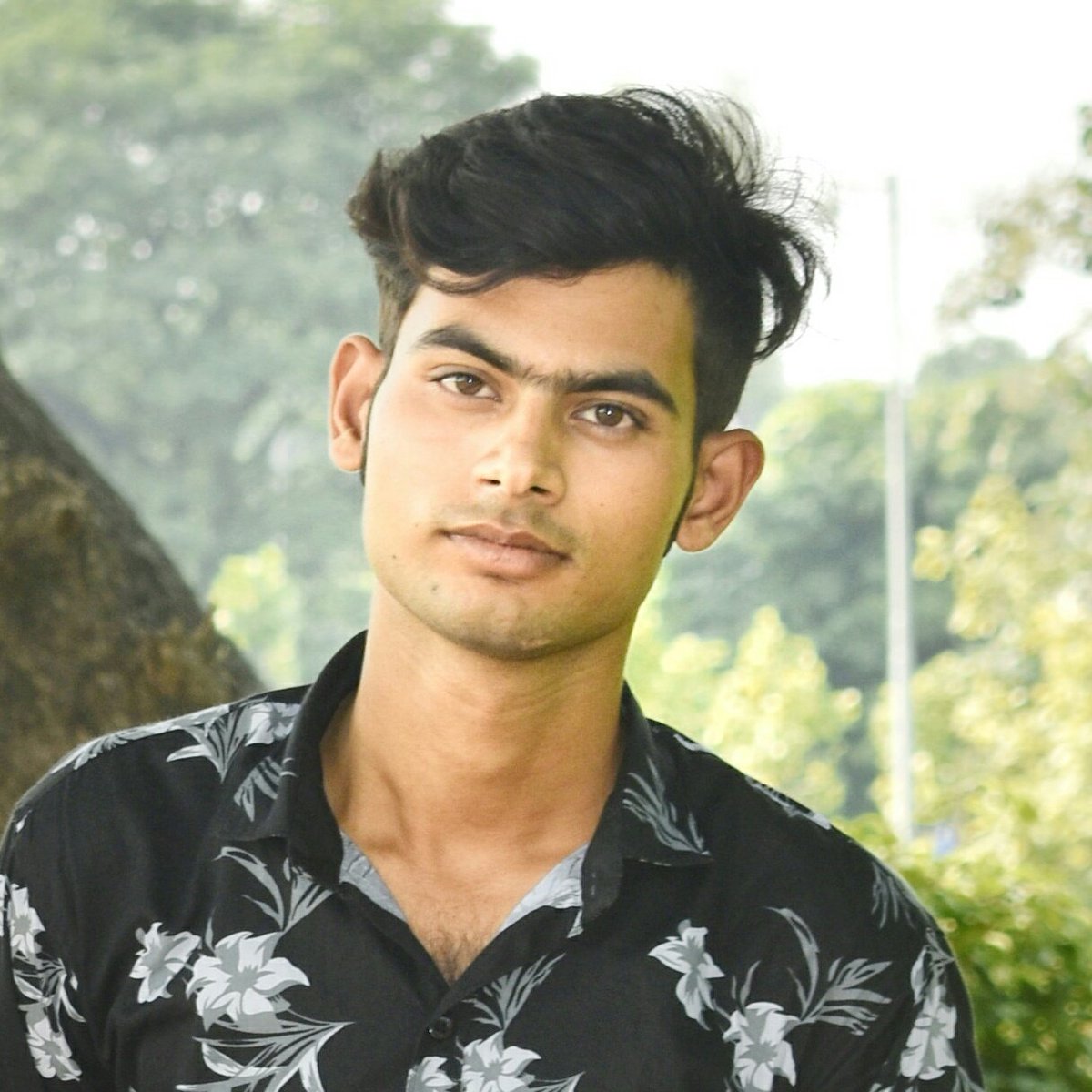 Bhashkar Tiwari (@BhashkarTiwar12) | Twitter