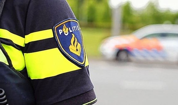 Politie op zoek naar 14-jarige Amber [EDE] De politie is op zoek naar ...