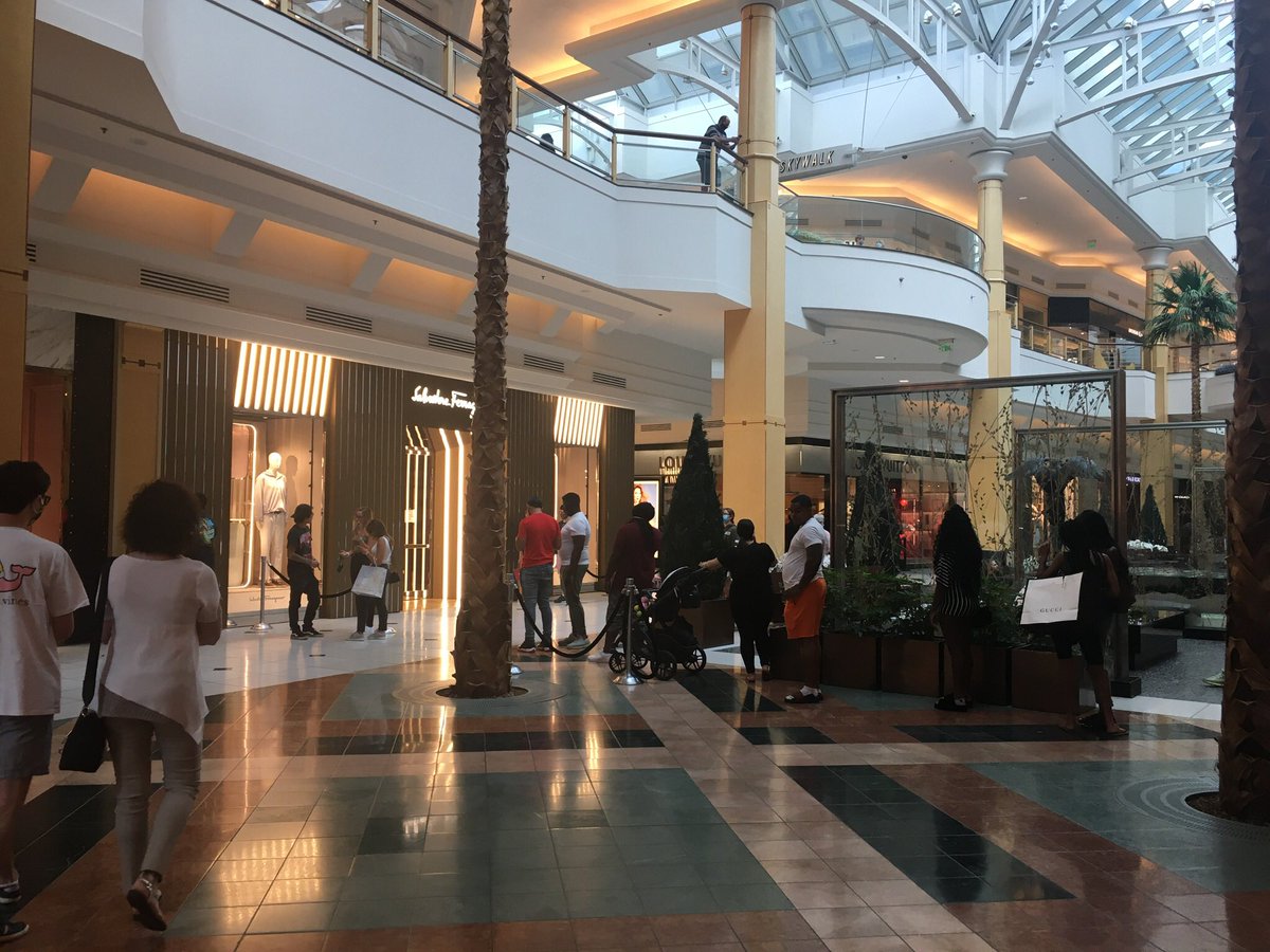 Somerset Mall Skywalk