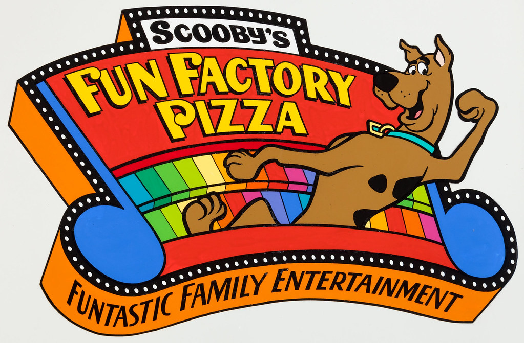Scooby Doo Eating Pizza