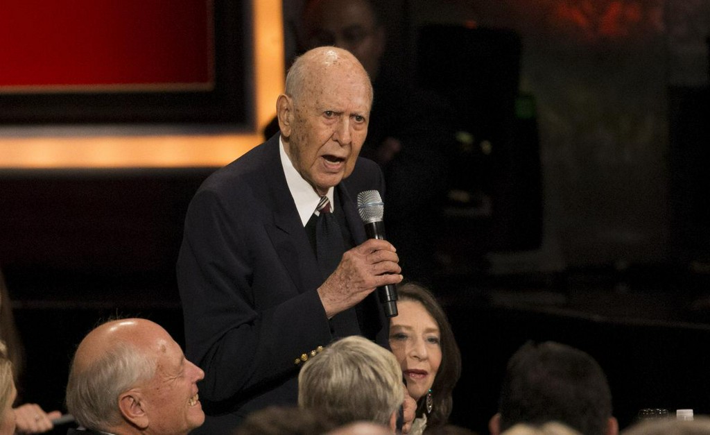 Carl Reiner, American comedy pioneer, dead at 98 | Reuters | Scoopnest Carl Reiner, American comedy pioneer, dead at 98 | Reuters | Scoopnest