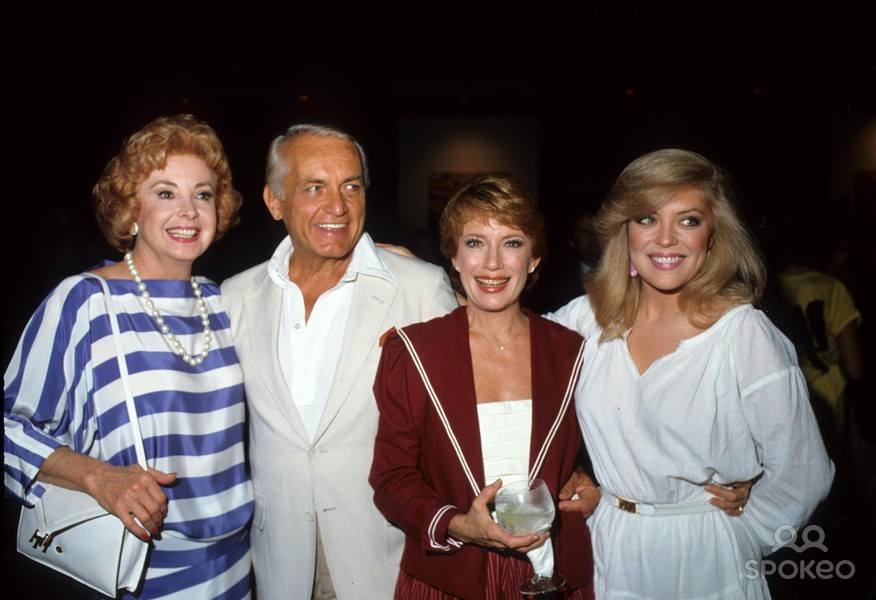 Lydia Cornell 🇺🇦 on Twitter: "Happy Birthday to my TV mom Nancy Dussault! Love you! Celebrate ...