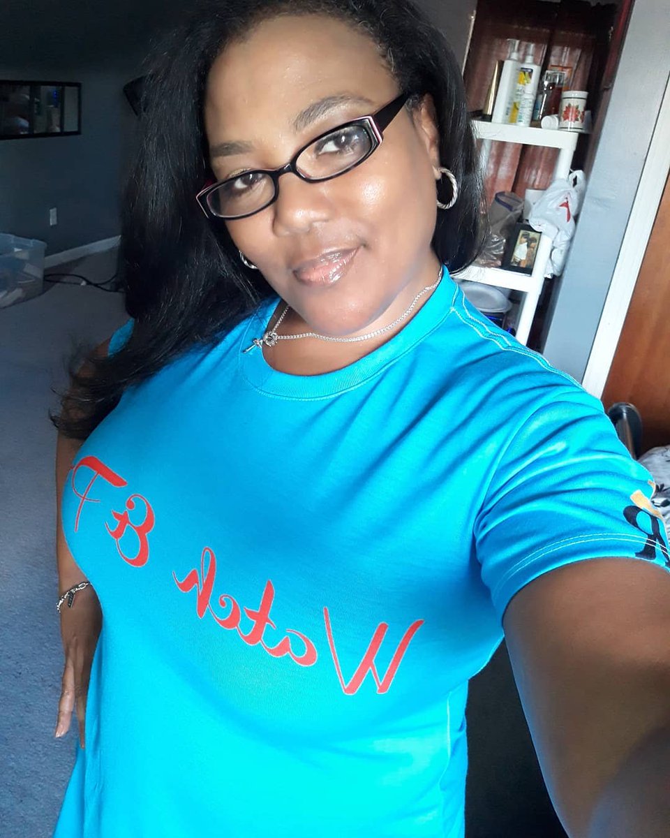 Shontel Jackson's Instagram, Twitter & Facebook on IDCrawl