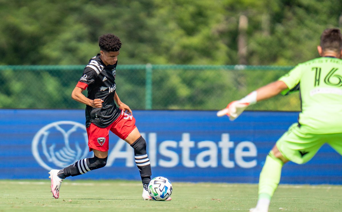 17 yo Kevin Paredes made his MLS debut yesterday with DC United, coming ...