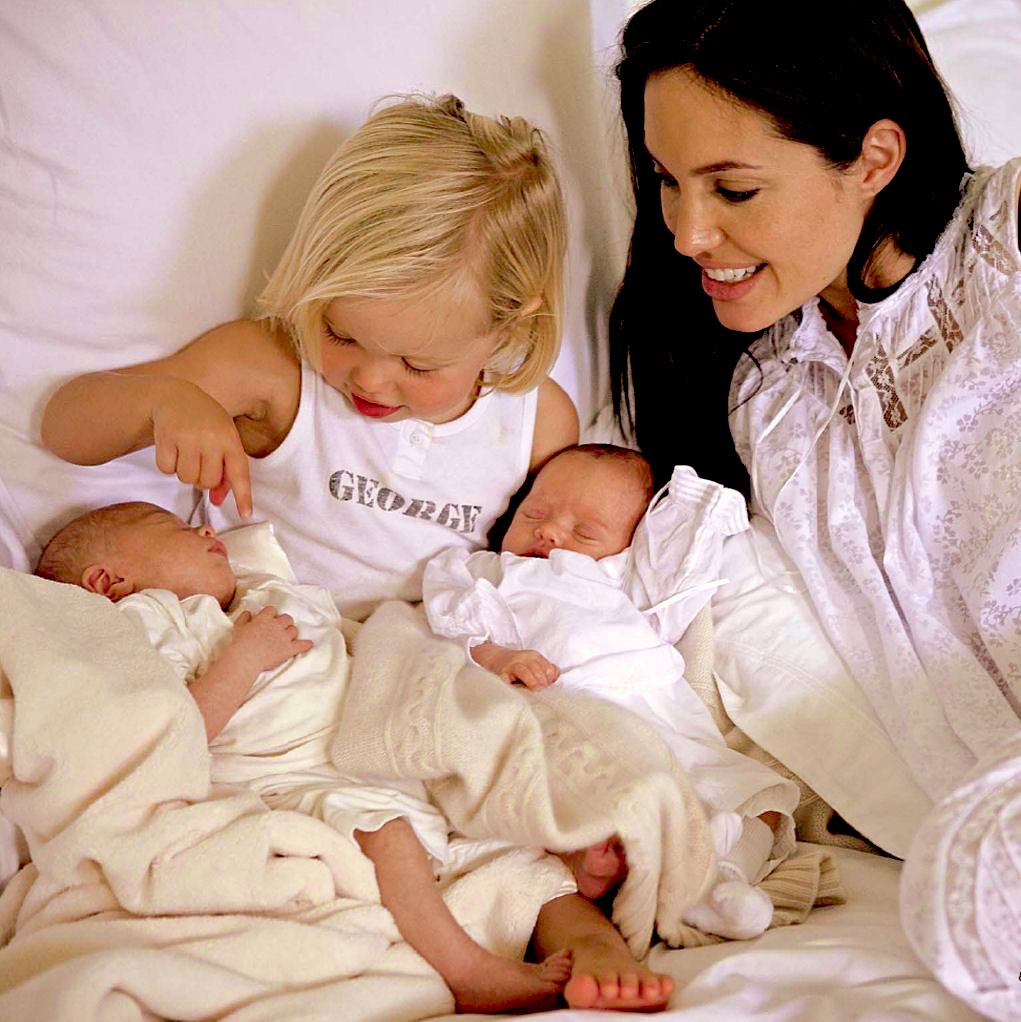 Angelina Jolie On Twitter Happy Birthday Twins Knox And Vivi 🎉🎂😍 ️