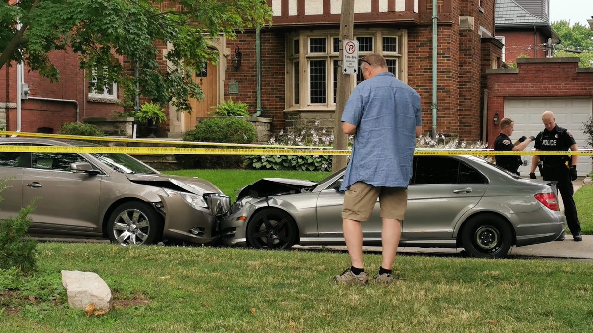 Thread by @TorontoStar: THREAD: The killing of mobster Pat Musitano ...