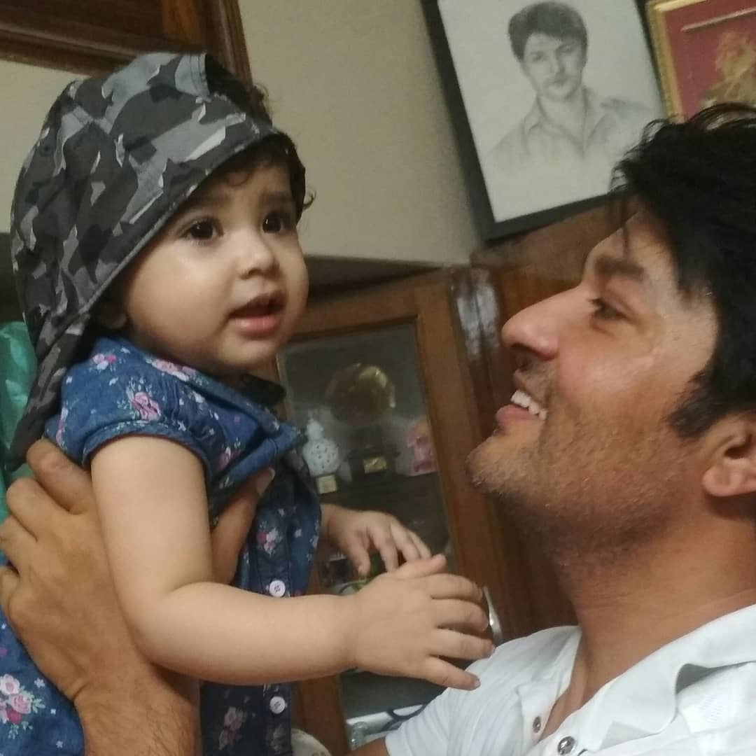 Anas Rashid And His Family