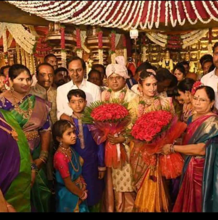 Ravi Mudiraj #BRM on Twitter: "Happy #Wedding anniversary Anna శ్రీ #Tejeshwar Rao #Kalvakuntla ...