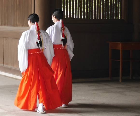 Shinto Priest Clothing