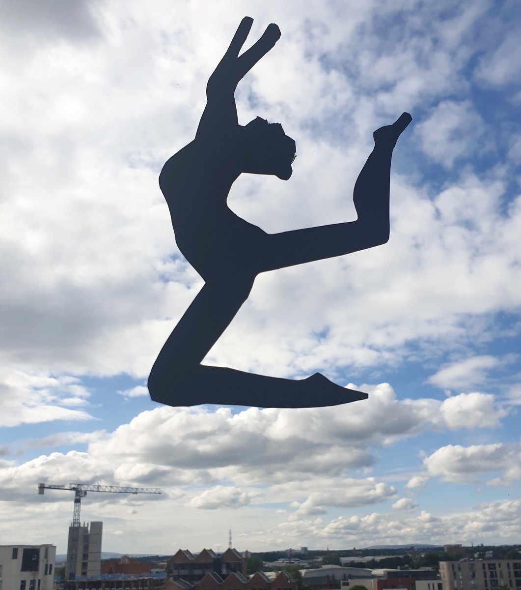 Hannah Roach (@hannahroachart) | Twitter