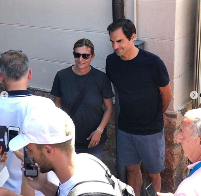 Just as it was said when Djokovic, this must also be done. Roger ...