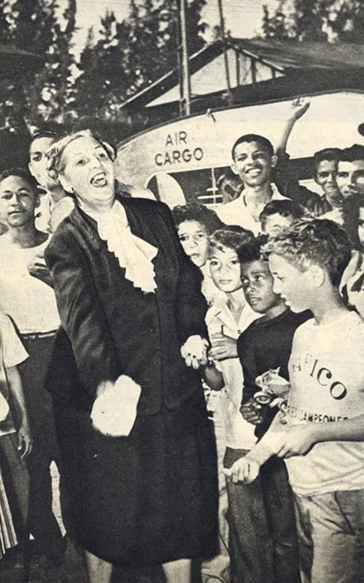 Felisa Rincon Nieve Trae