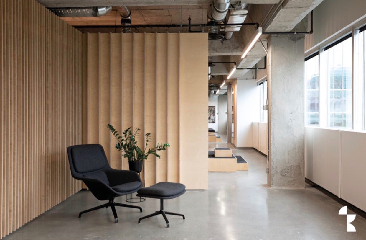 Contemporary Office Interiors on X An entrance that makes a modern introduction. The Saiba Lounge Chair and Ottoman is featured at YYC s GBE Energy s office. Architect Gunther Kaun Photo Jamie Anholt