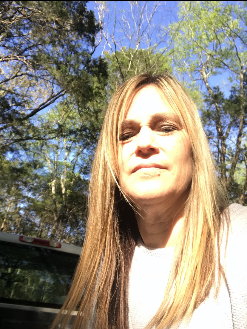 Jennifer Poland's Instagram, Twitter & Facebook on IDCrawl