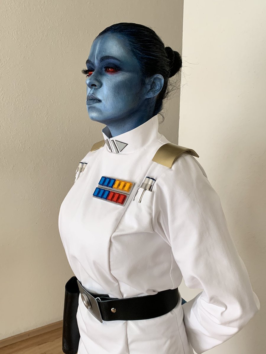 Grand Admiral Thrawn Cosplay