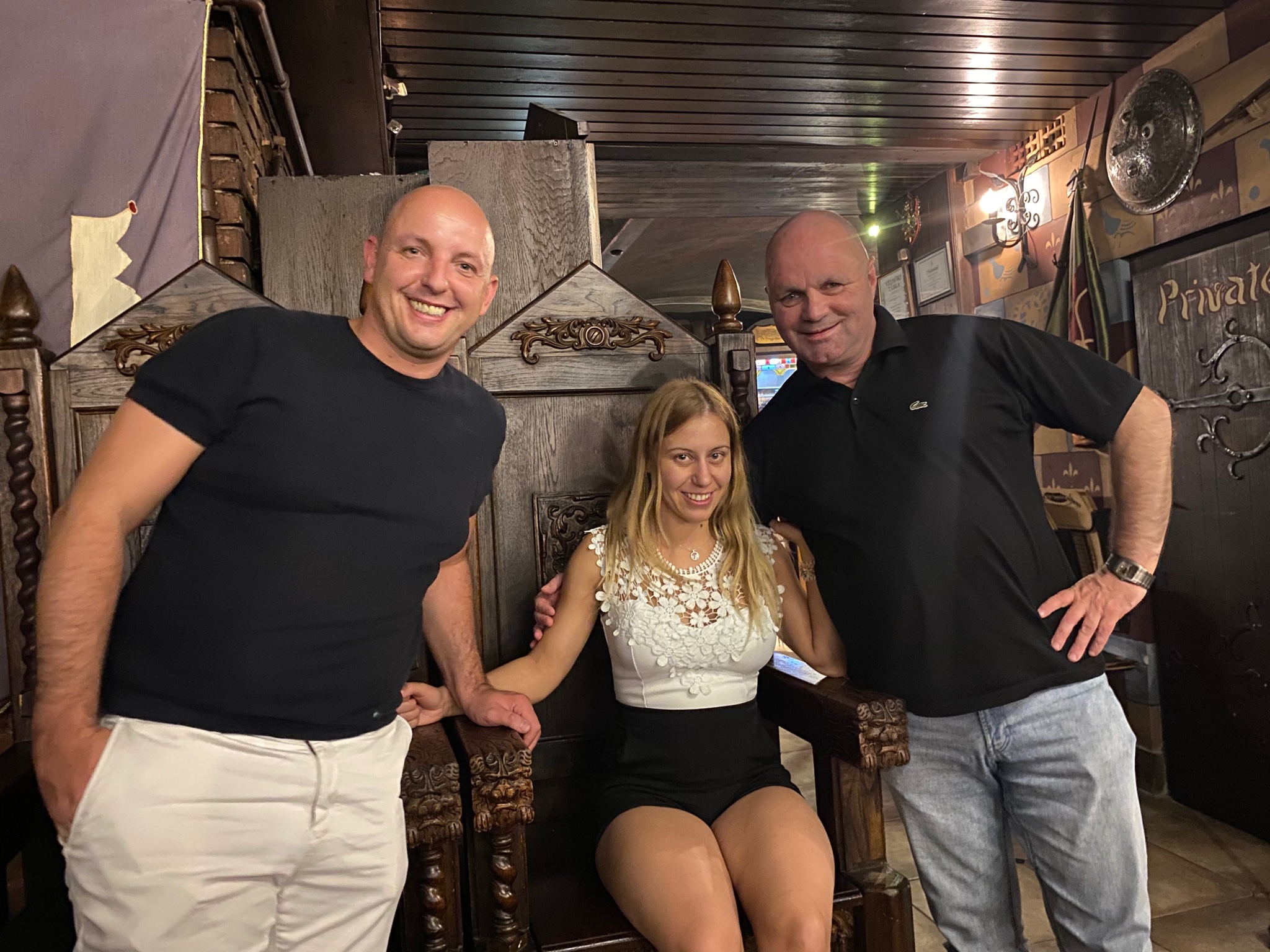 Princess Nikki On Twitter Rb7no9dfax Dinner In Budapest