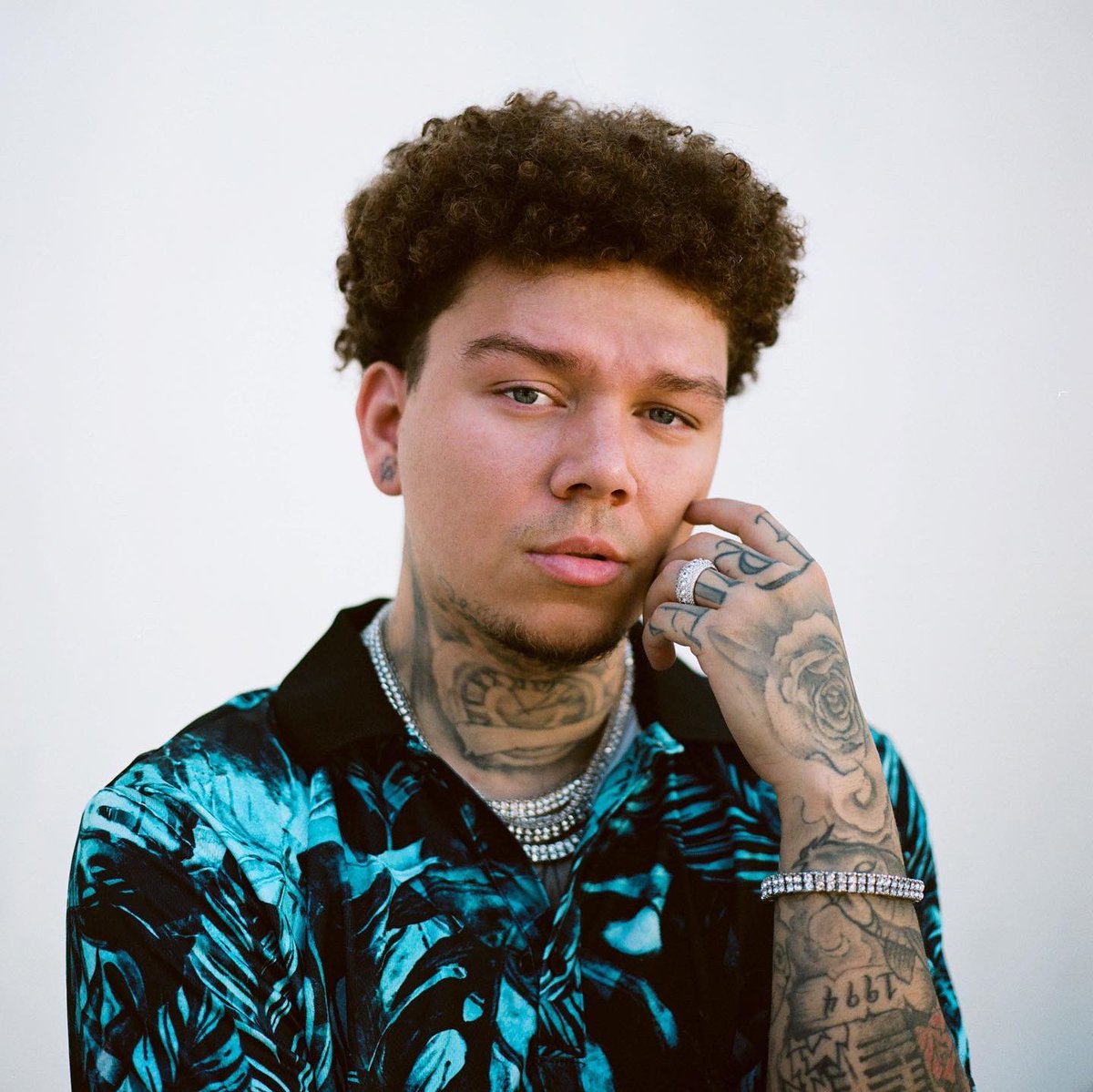 Phora Tattoos Wes_califas Got Her Favorite Artist @phora Signature
