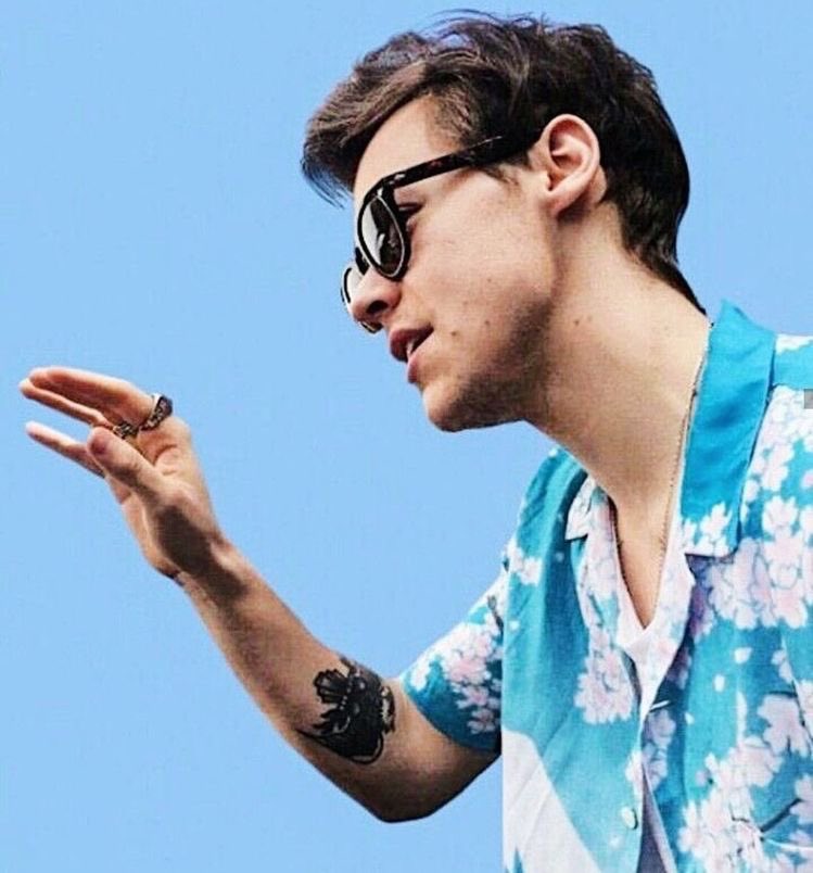 Harry Styles With Nerd Glasses