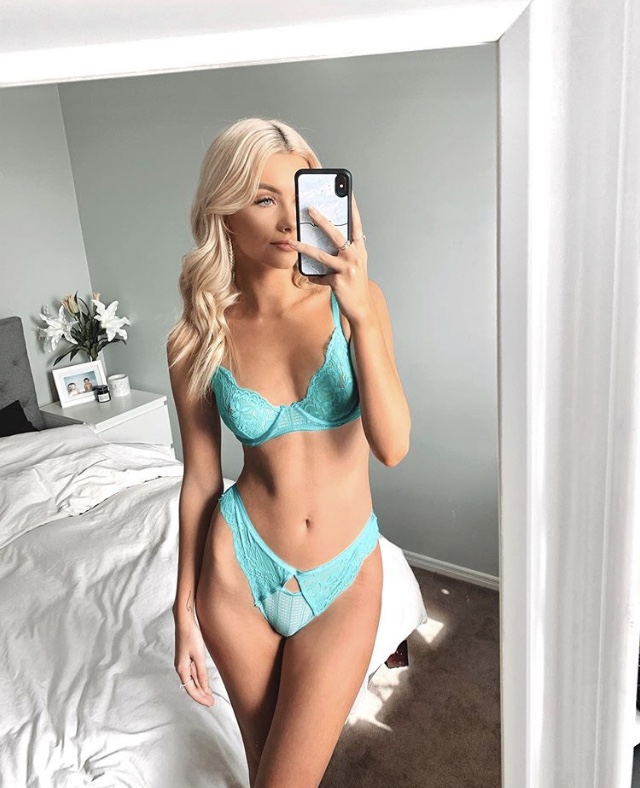 🤳🏼 Jami Knight 🤳🏼 https://t.co/WV0PZTA3zi SelfShotElite @selfshotelite